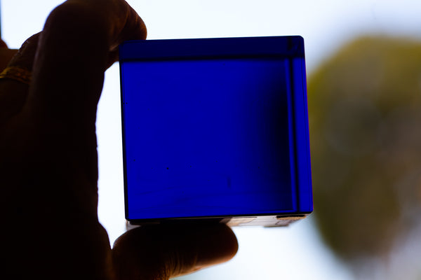 Archimede Seguso Indigo Cube Paperweight – Object Quality Antiques